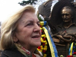 10 жовтня 1931 року народилася Атена Пашко - Рідна країна